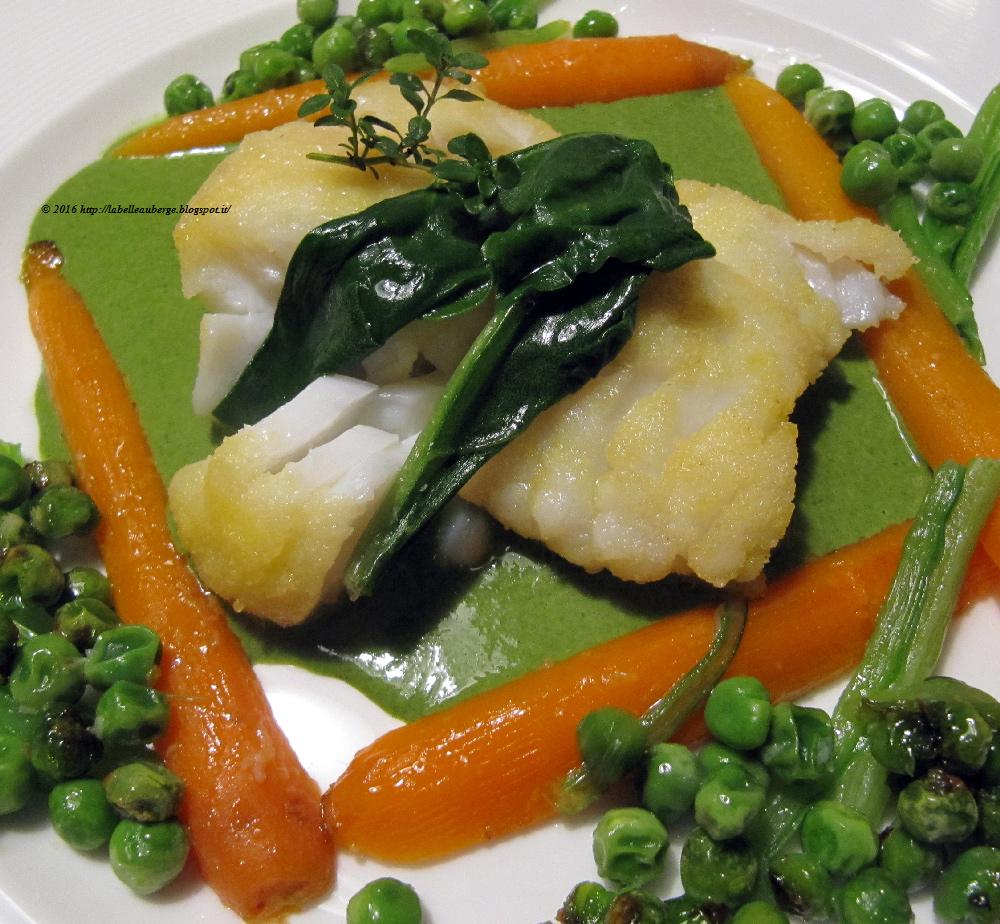 La Belle Auberge: Filetto di merluzzo con verdure e salsa al dragoncello