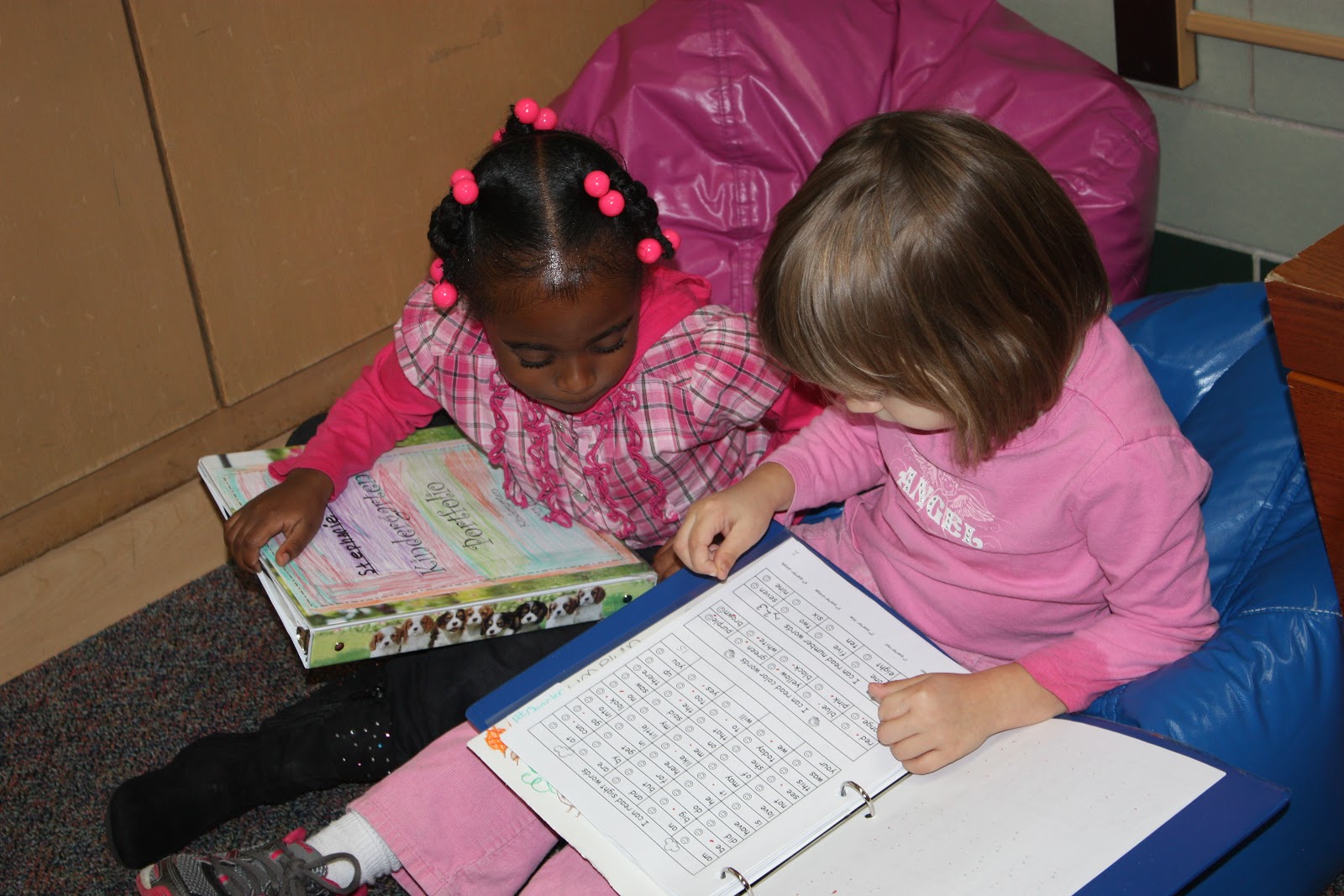 Mrs. Atkin's Kindergarten: Portfolios- Preparing for Student-Led ...