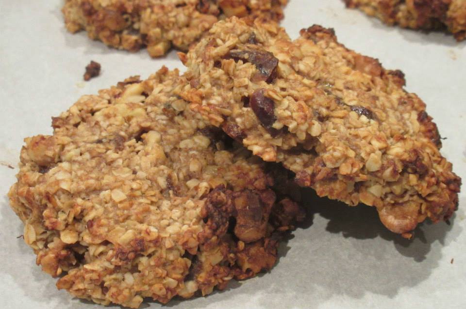 Biscuits bananes, flocons d'avoine et dattes