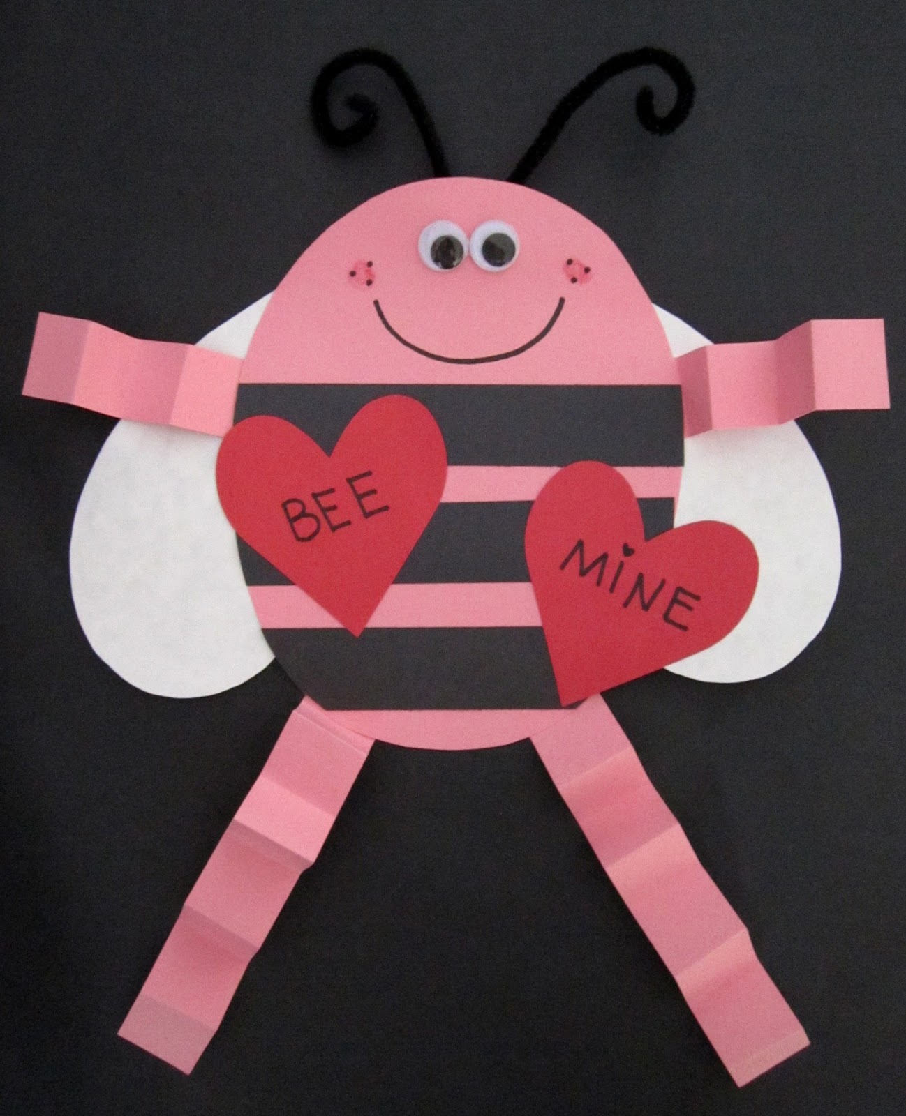Sweeten Your Day Events: Bee My Valentine Class party {activities}