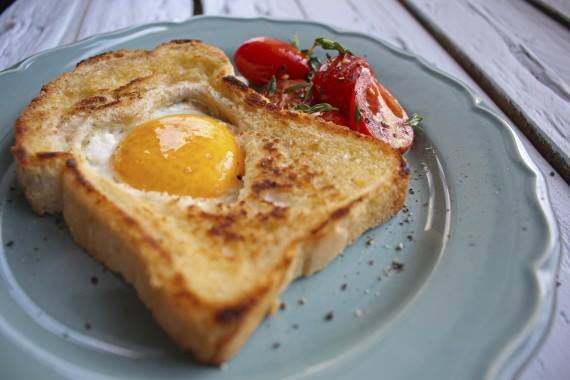In en om die huis: Eier en roosterbrood