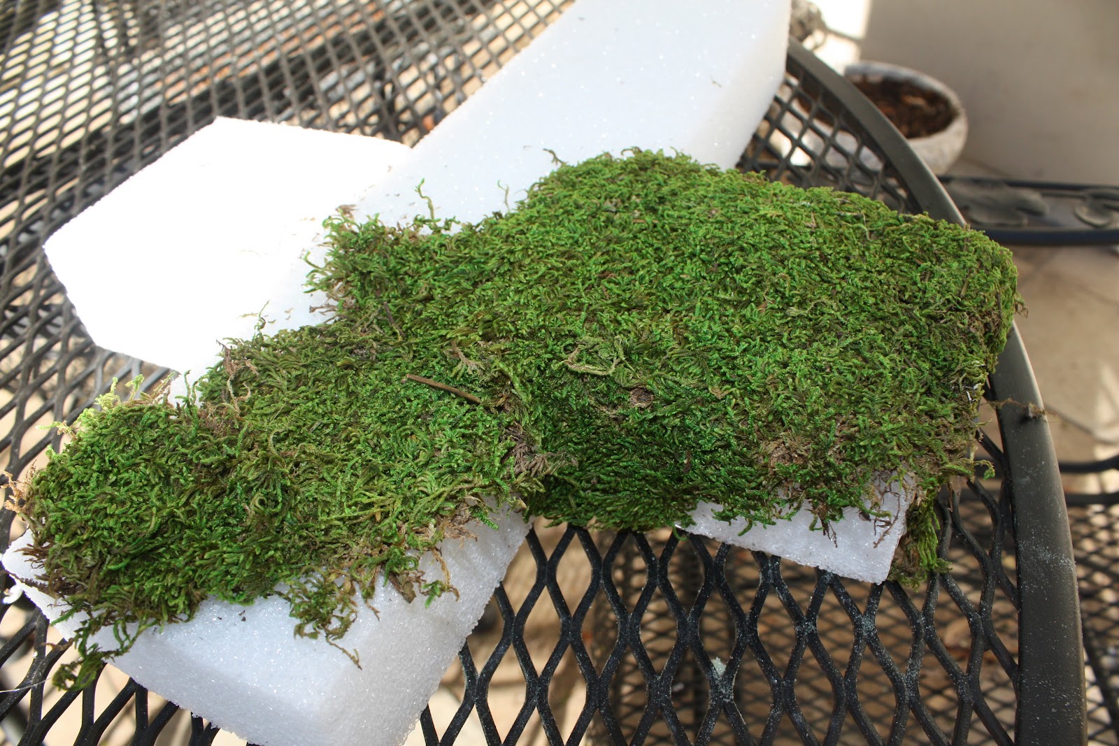 All Things Beautiful: Moss Cross DIY - Spring Entryway Decor