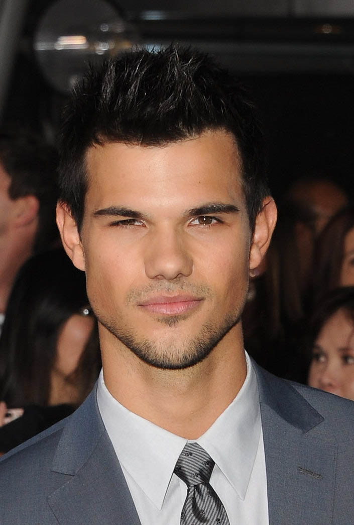 Kellan Lutz and Taylor Lautner Looked Extra Dapper On Twilight's Red ...
