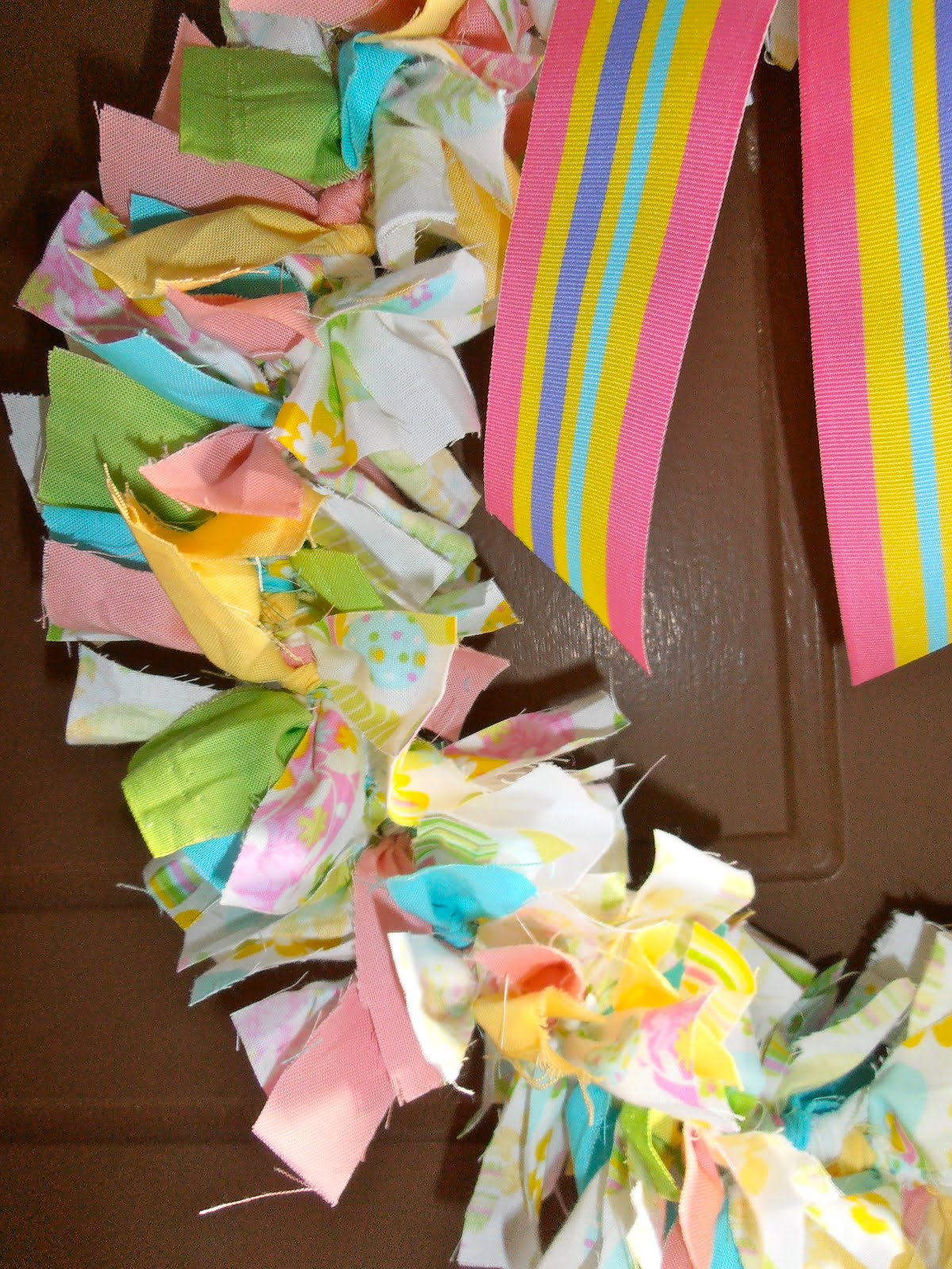 Giggleberry Creations!: Fabric Scrap Easter Bunny Wreath - DIY