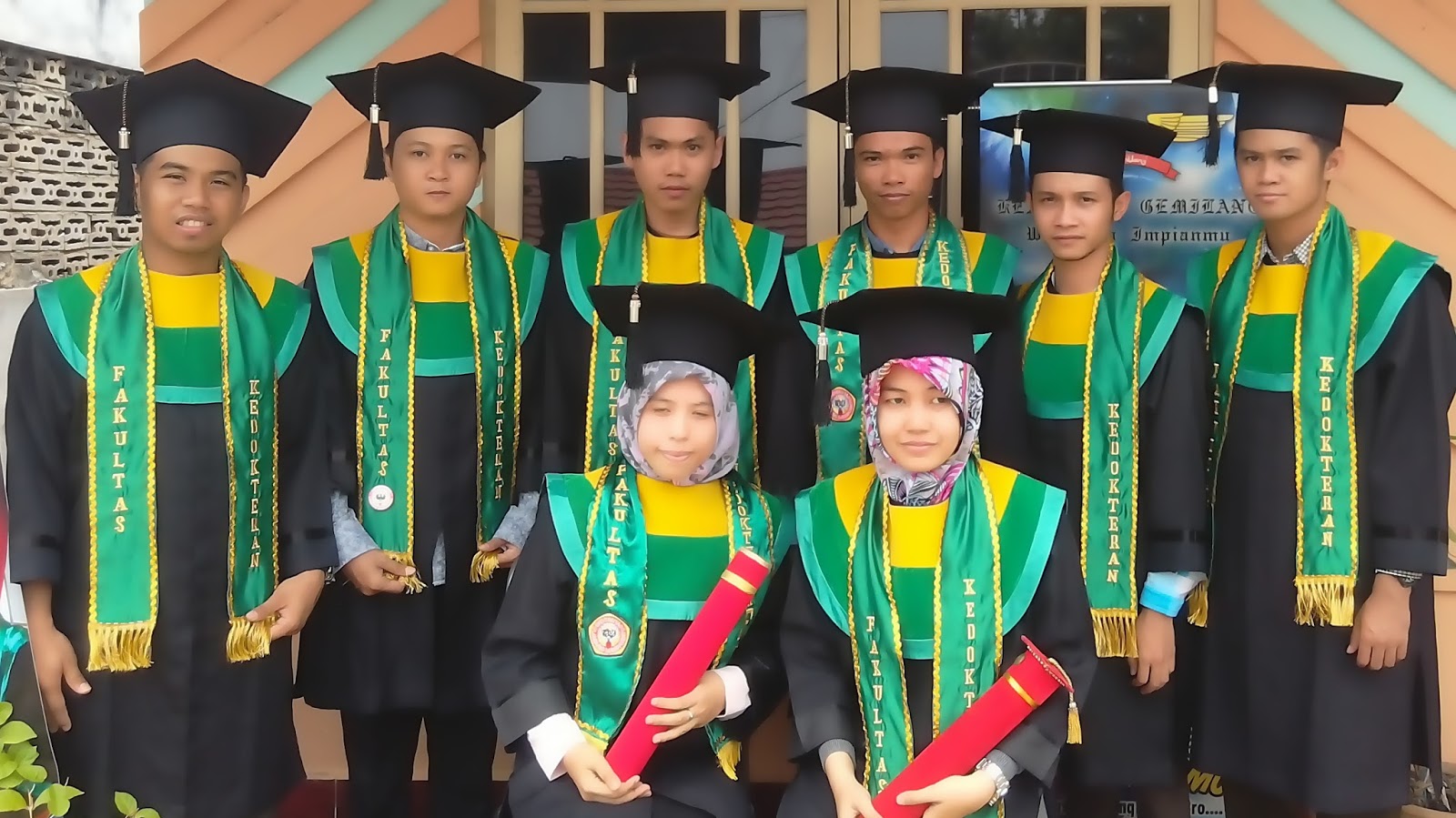 JAYA GEMILANG TOGA: fitting toga Fakultas Kedokteran Program studi ...