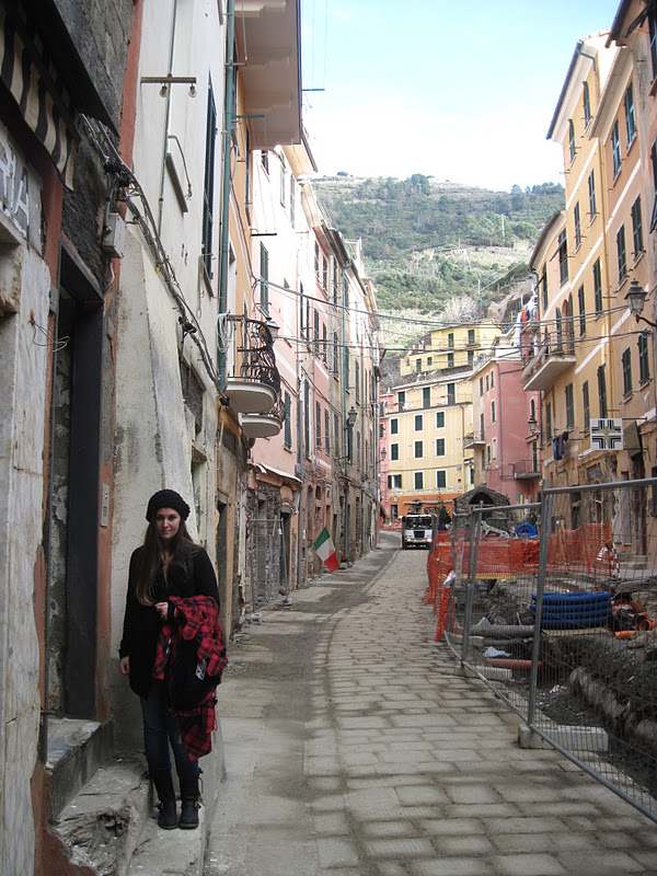 I'm an Outlaw, Not a Hero: Vernazza, Via Roma Part 2, Cinque Terre, Italy.