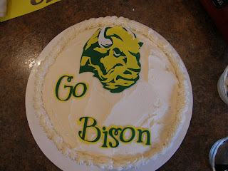 Michelle's Adventures with Digital Creations: My First Cake: Go Bison!!