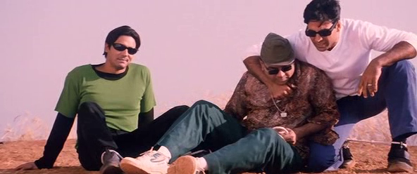 Watching Asia Film Reviews: Aankhen (2002) [Film Review]