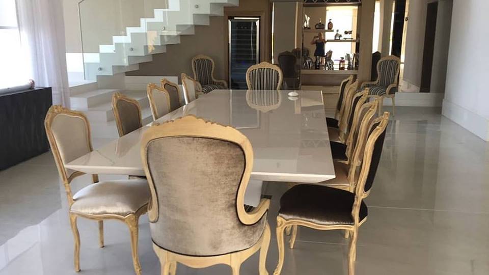 Móveis Clássicos: Móveis Clássicos Américo Neves