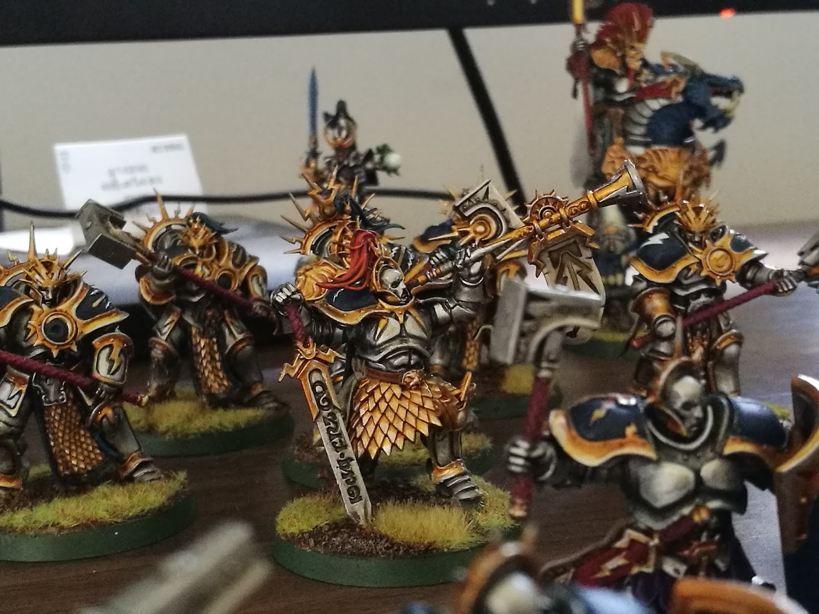 What's On Your Table: Stormcast Hallowed Knights Chamber Army - Faeit 212