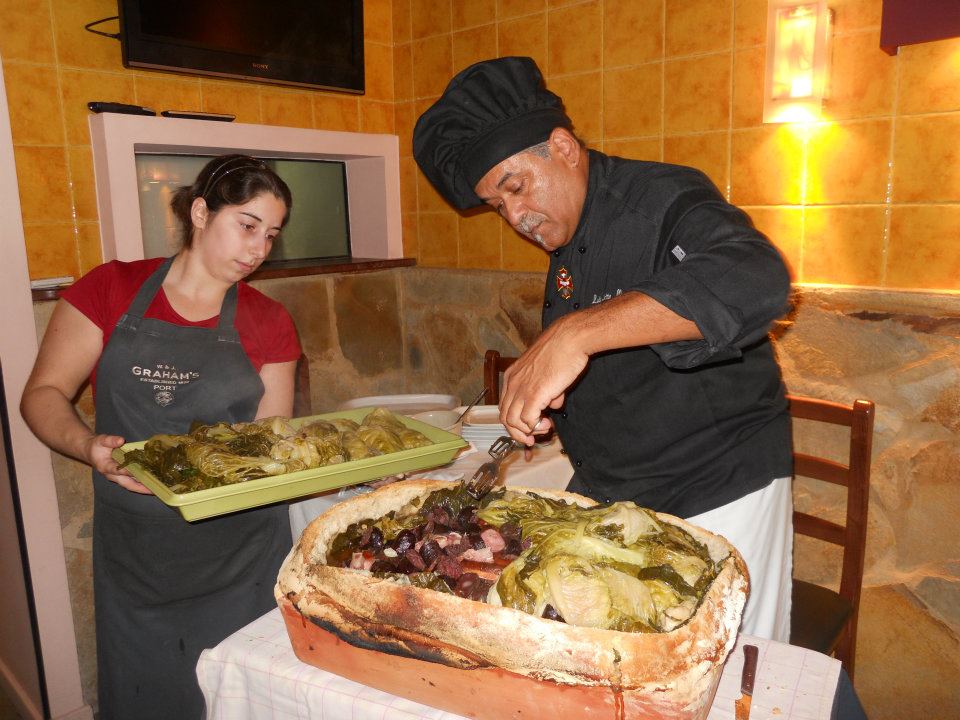 MOÇAMBIQUE: Restaurante Adega Regional "O Monhé" (Santa Maria da Feira)