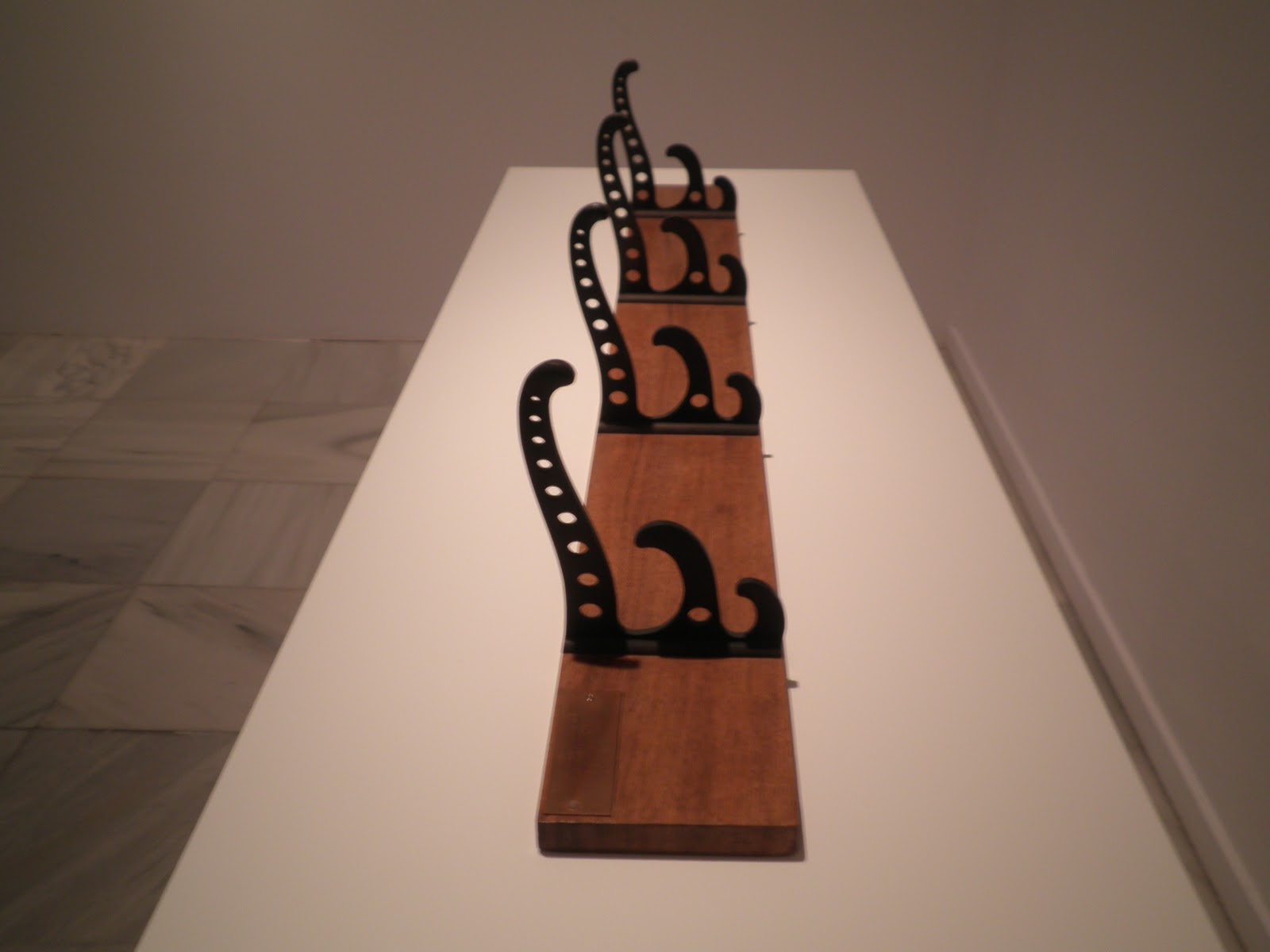 Carpe Diem: Trébuchet (Perchero) 1917 (copia de 1964) Marcel Duchamp ...