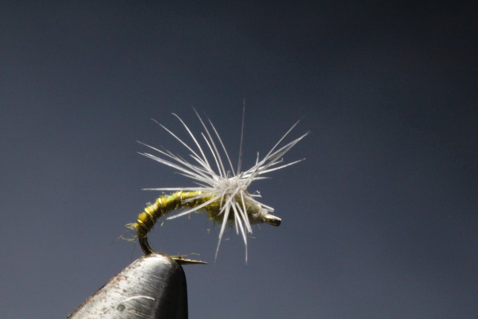 Fly Fishing and Fly Tying: Sipping Midge - Size 20 2X Hook (Equivalent ...