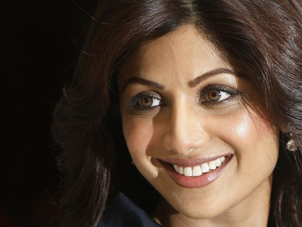 Bollywood Actress World (Original): Hot Shilpa Shetty Exclusive Photo Shoot
