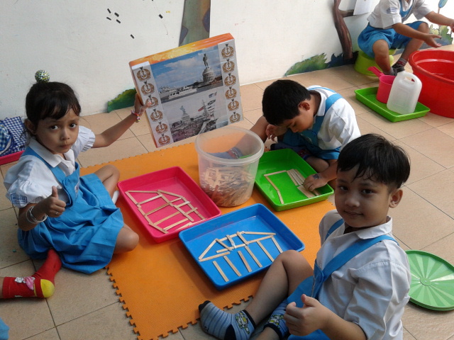 SENTRA BAHAN ALAM ~ KB TK MUTIARA BANGSA