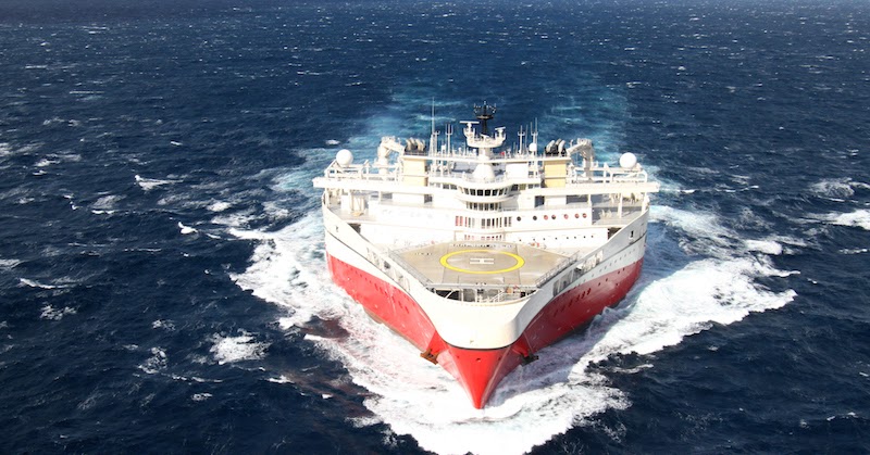 Zwitserw Maritiem: Ramform Titan, seismografisch onderzoeksschip