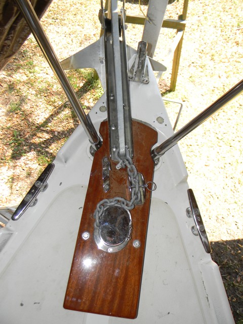 Ericson 25, Oystercatcher: Anchor, Chain Locker, and Anchor Roller ...