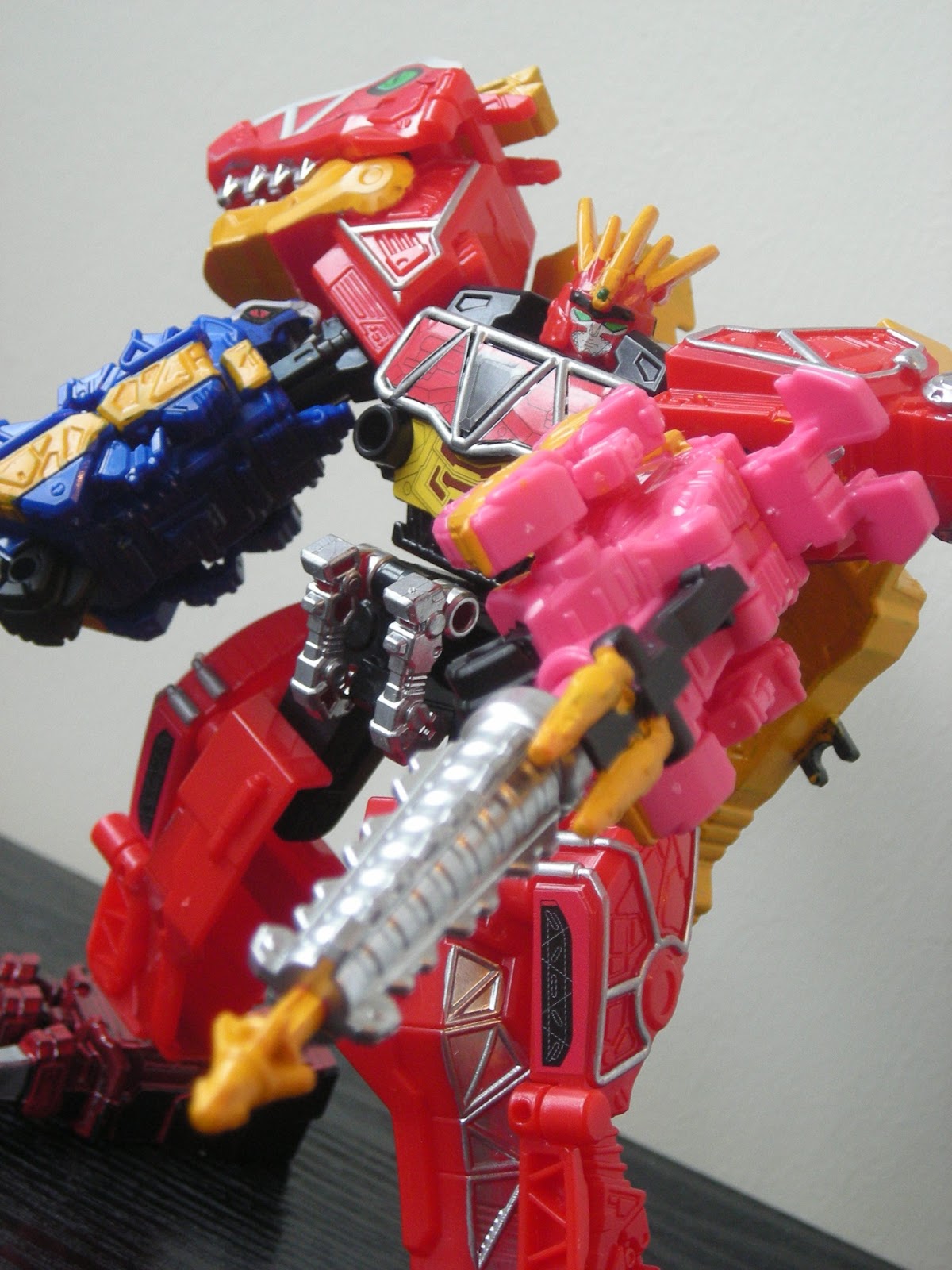 My Shiny Toy Robots: Toybox REVIEW: Zyuden Sentai Kyoryuger Minipla ...