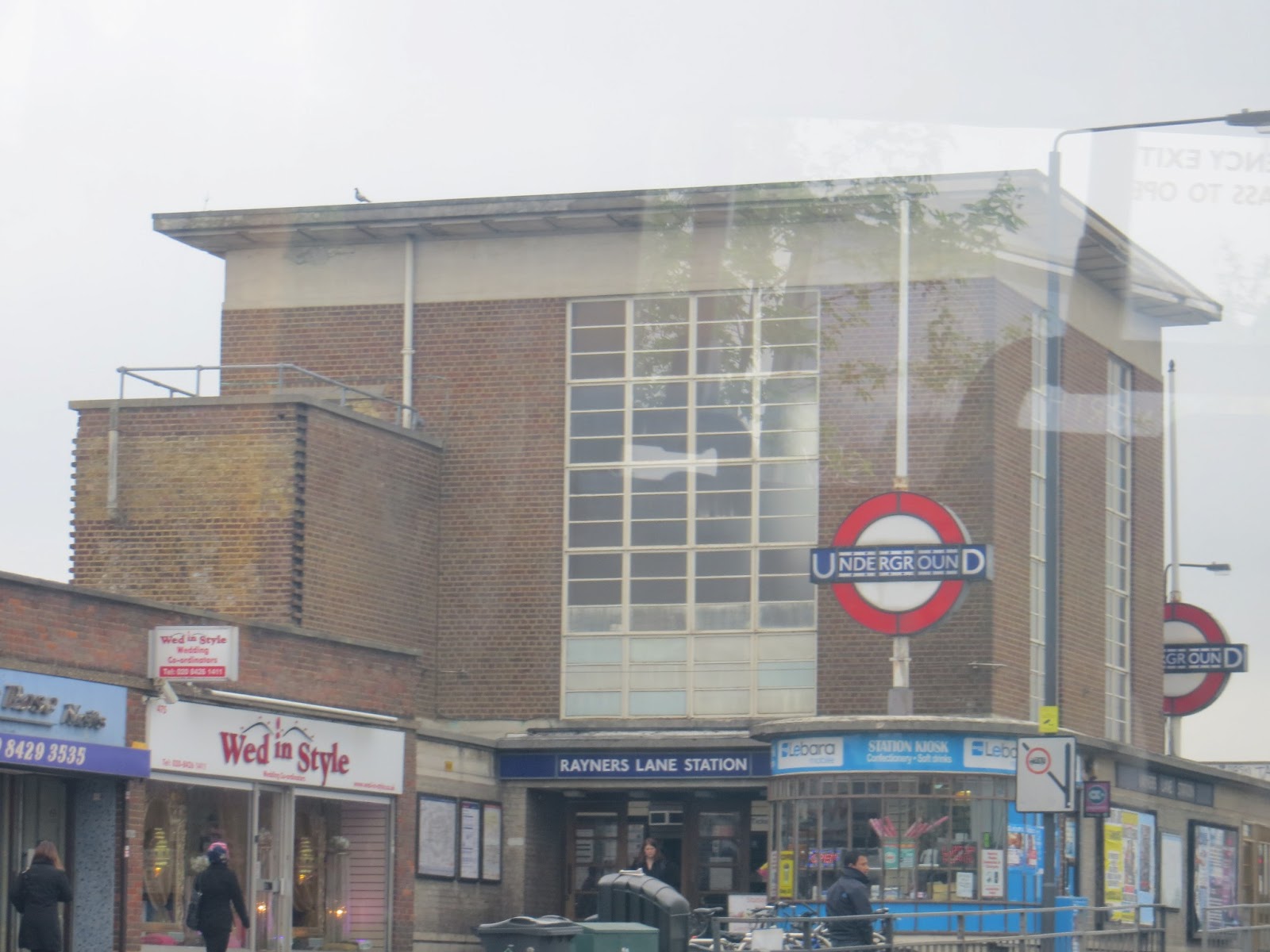 London buses one bus at a time: the return: The H9 and H10 Route