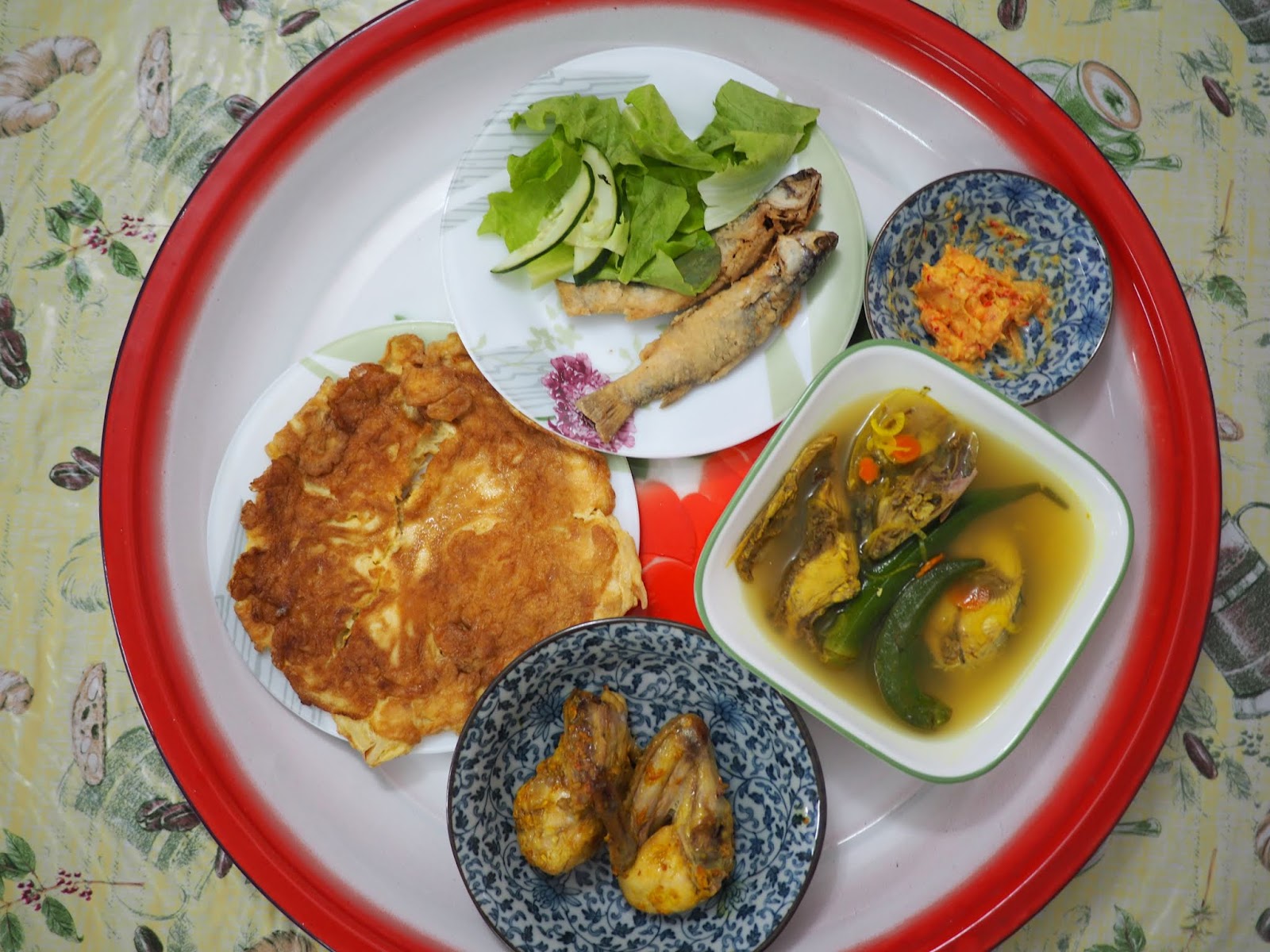 nanyfadhly: Hidangan Makanan Di Atas Talam - Seribu Satu Kenangan