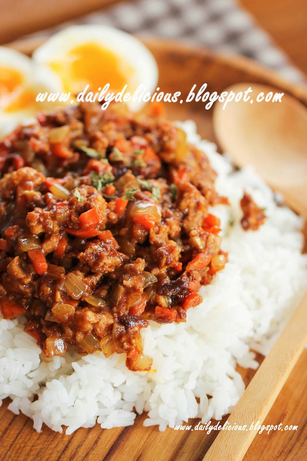 dailydelicious thai: Cooking for 2: Dry curry with rice (ドライカレー)