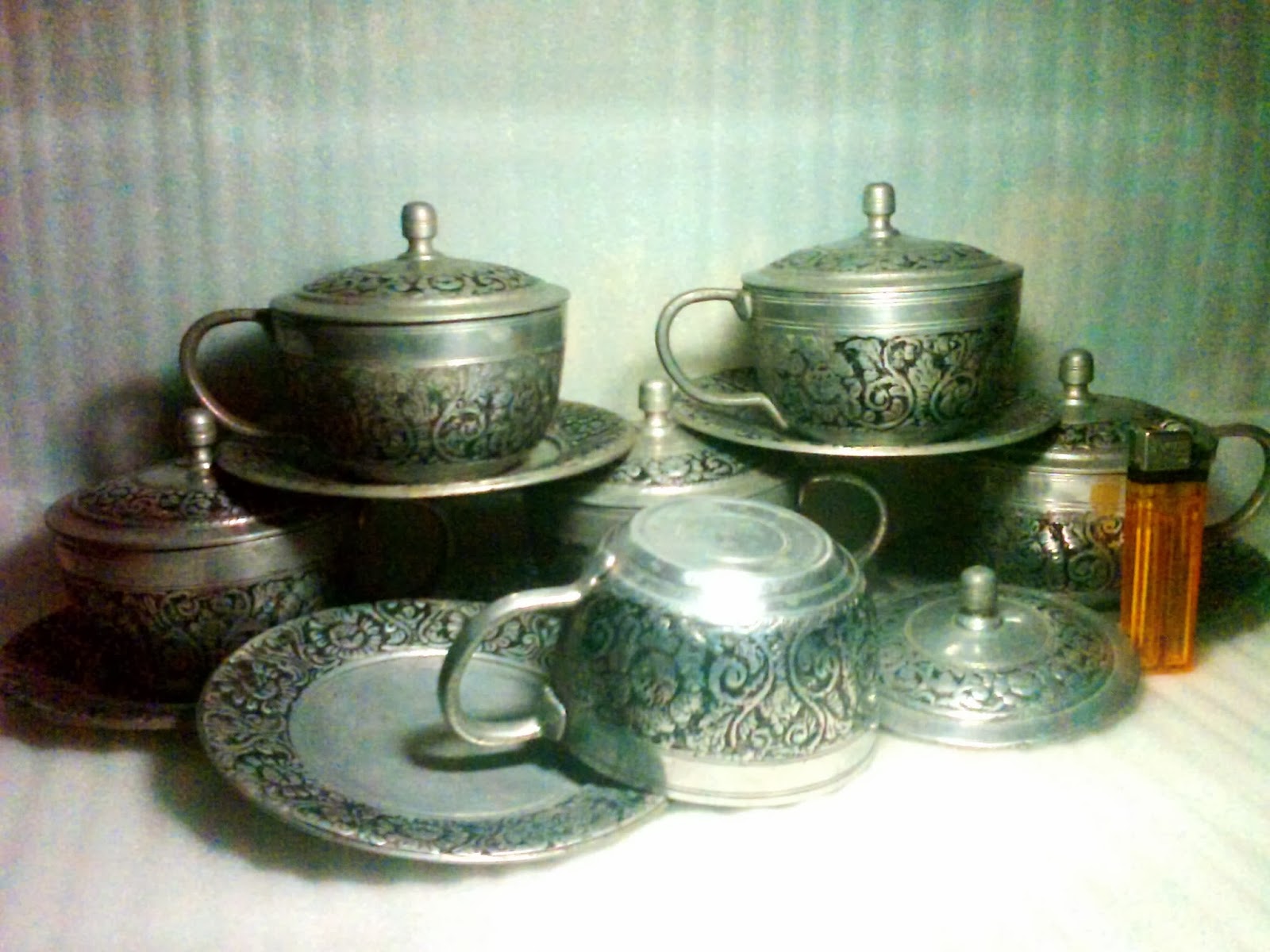 Koleksi Barang Bekas Unik: Teaset Logam