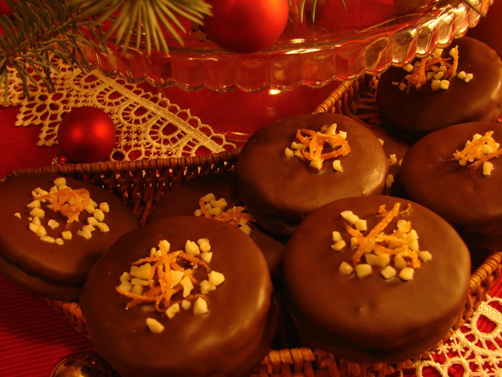 Comori Delicioase: Isler - Deliciul intunecat al serii de Ajun