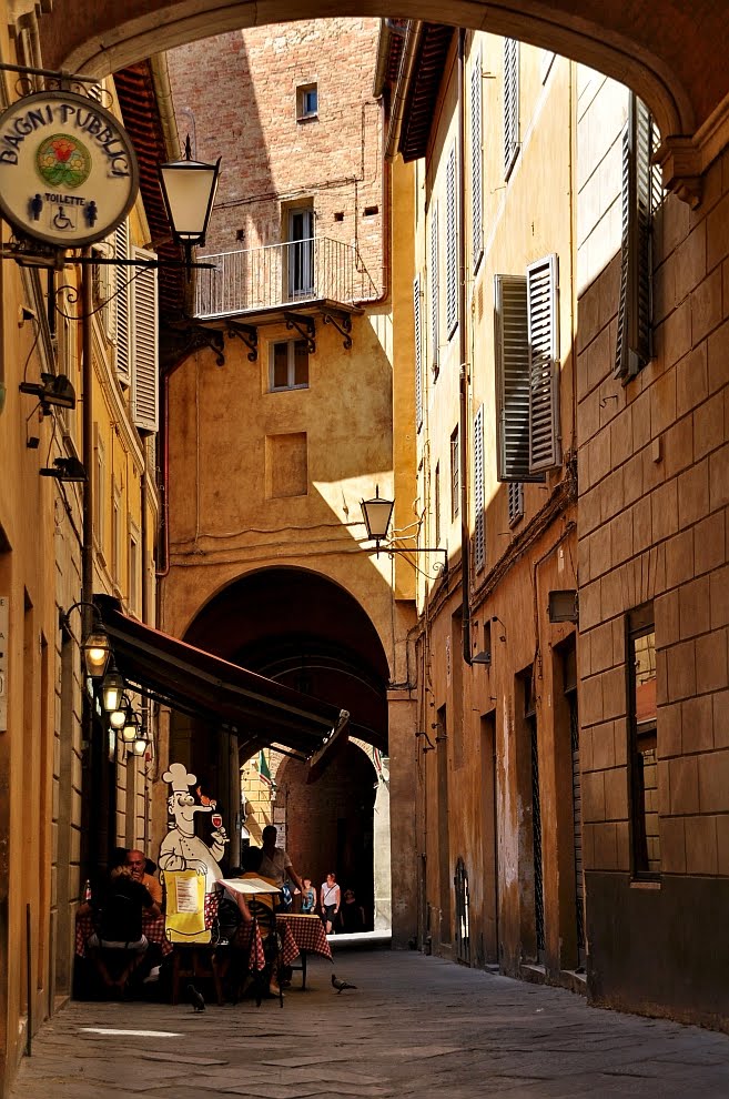 Marcin Rau Photography: Streets of Siena, Italy