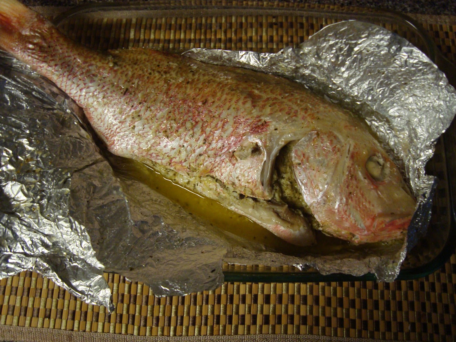 Ya! Ya está listo!: Pargo Entero Horneado