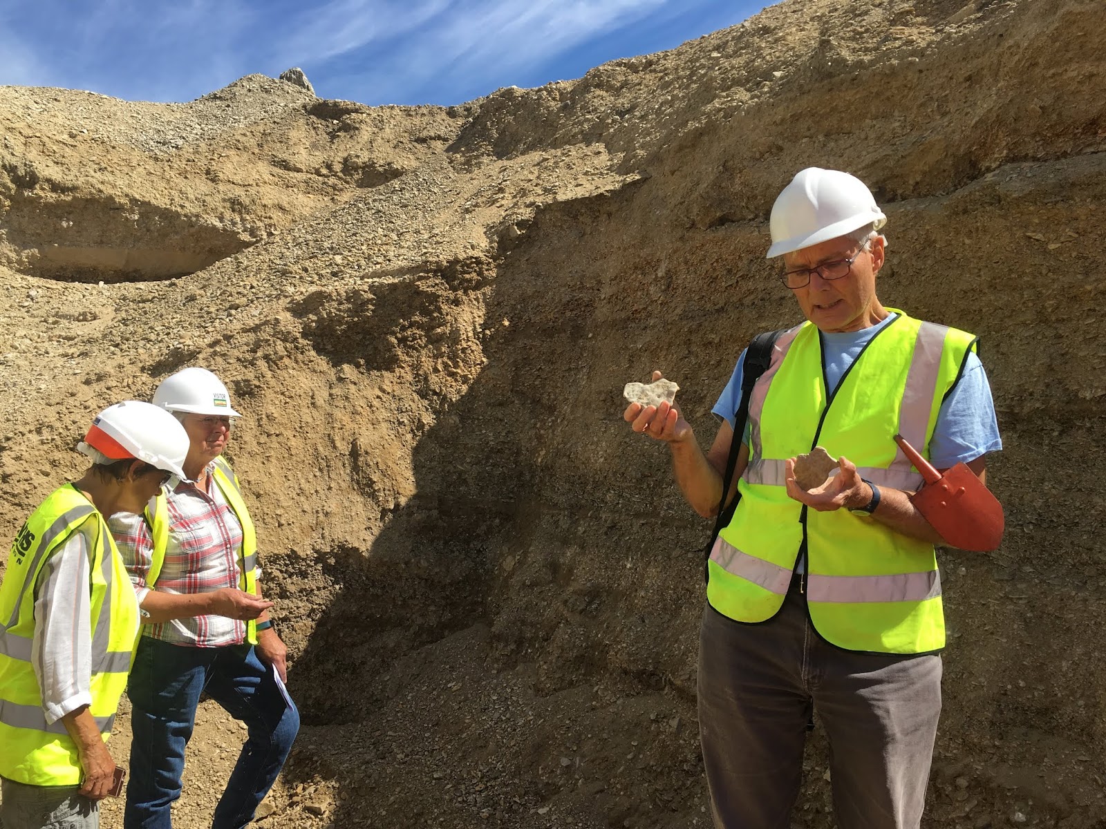 Lower Windrush Valley Project: Exploring Gill Mill Quarry