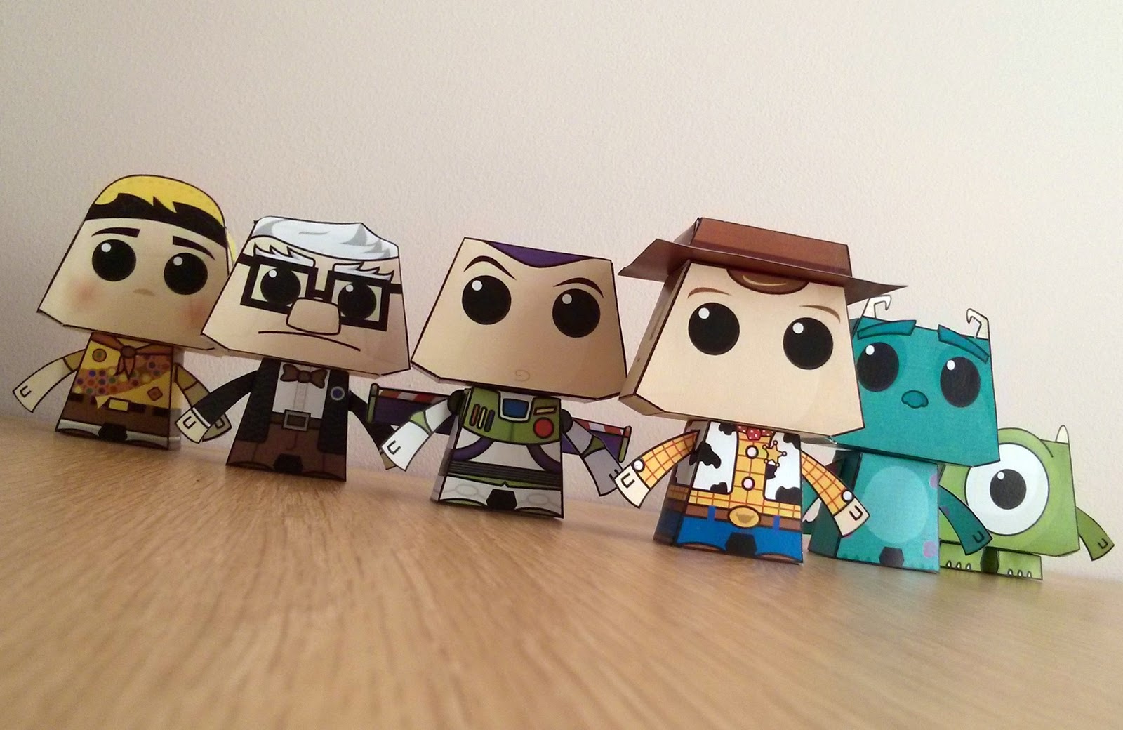 Paper Minions Papercraft Paradise PaperCrafts Paper Models Card paper-minions-papercraft-paradise-papercrafts-paper-models-card
