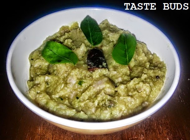 Anu's Taste Buds: Purple Yam Curry / Kachil Puzhukku