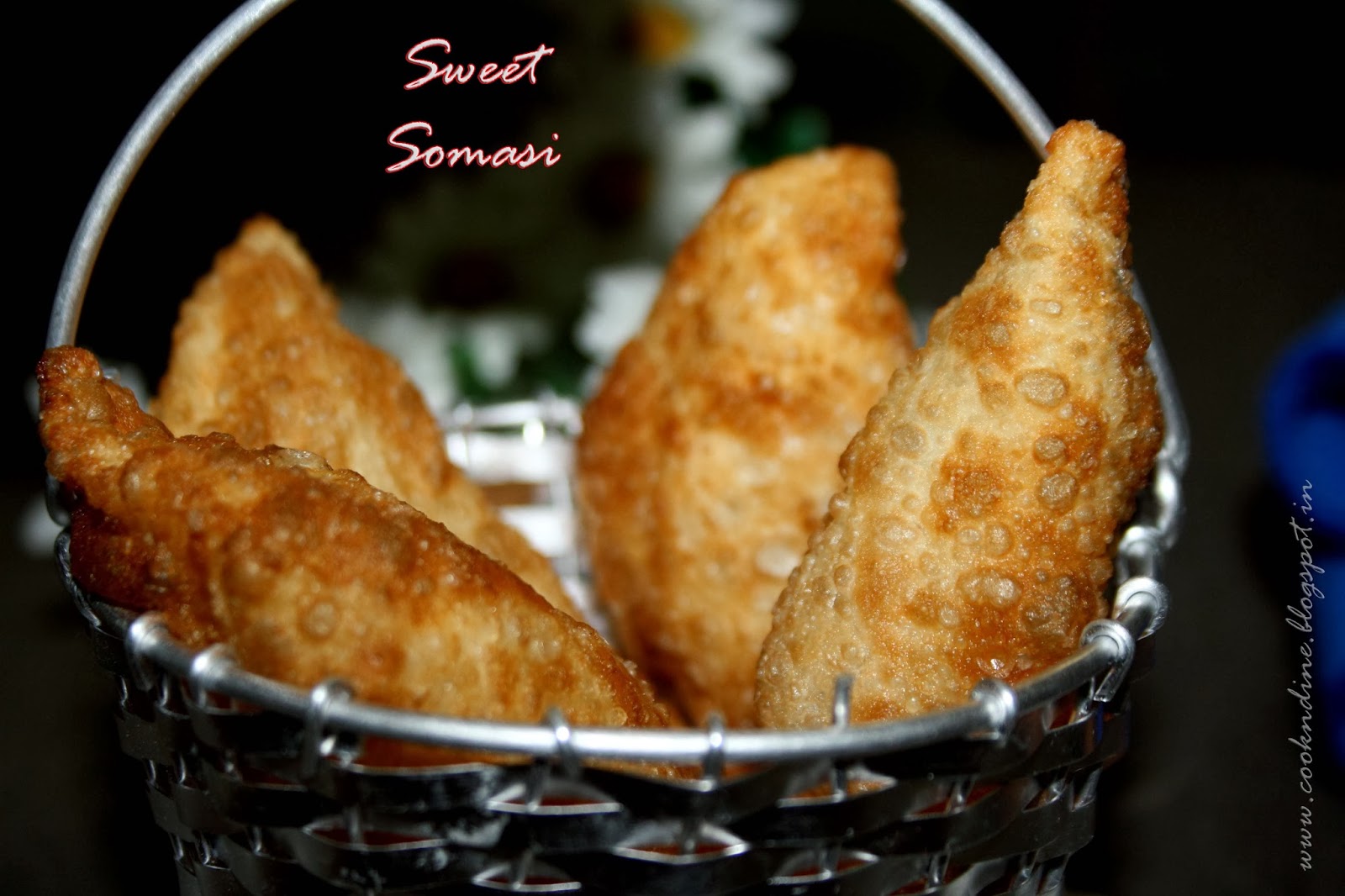 CooknDine....: Sweet Somas/Sweet Somasi