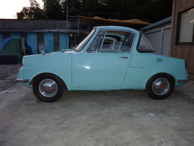 NINJA GARAGE: 1965 MAZDA R360 COUPE