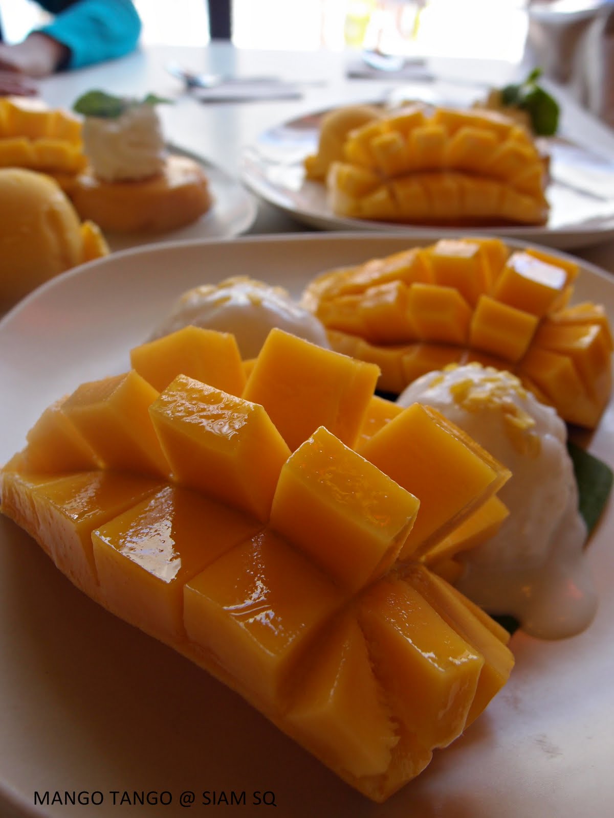 Couch Company: Mango Tango @ Siam Square, Bangkok