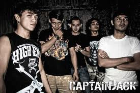 Islachul Imam: kisah perjalanan Captain Jack Band