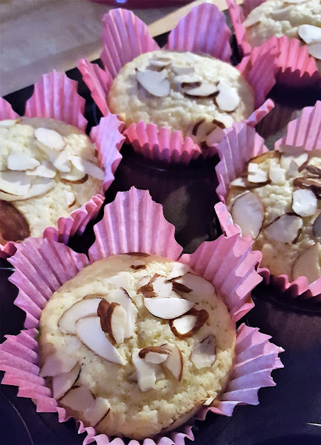 COMFY HOUSE: citrus cakelets