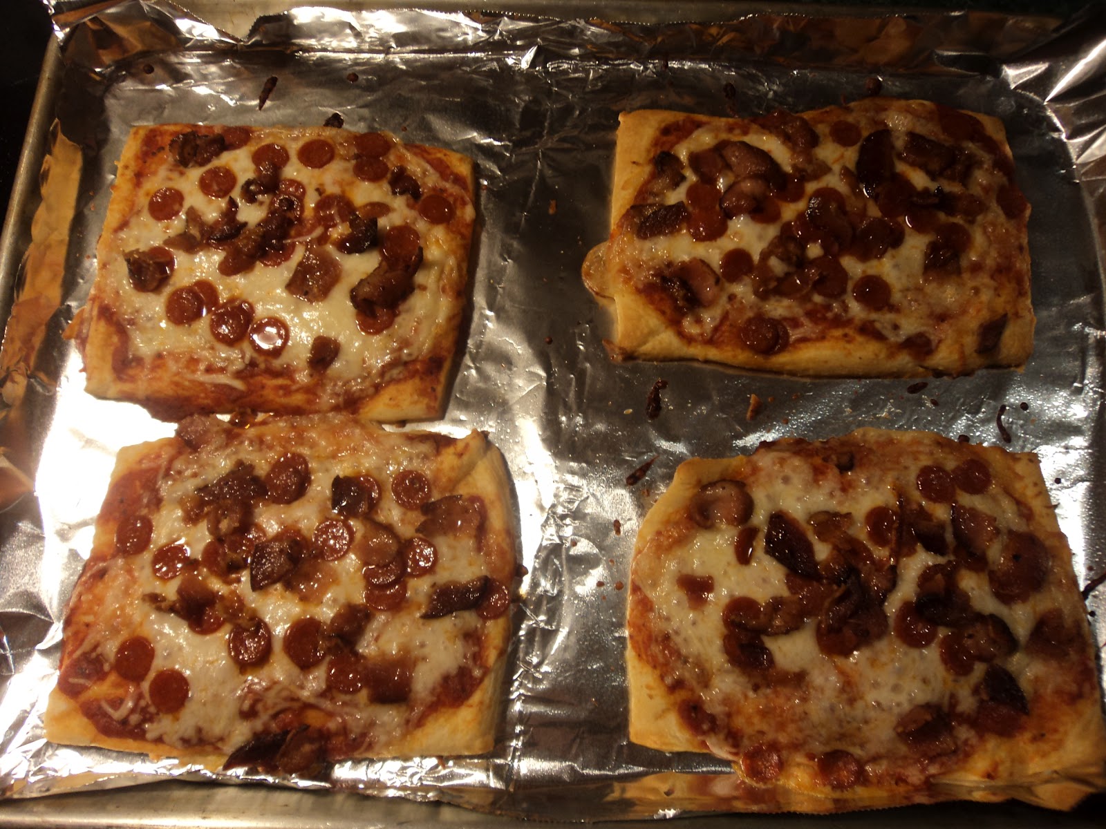 Adventures of a Young Cook: Mini Personal Pizzas