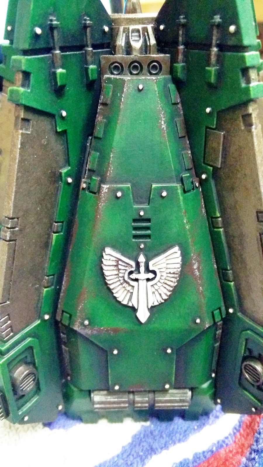 Confessions of a 40k addict: Dark Angels - Drop Pod[s], Pod 1 weathering
