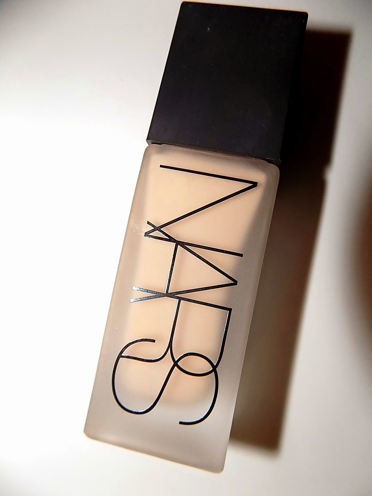 The Beauty Alchemist: NARS All Day Luminous Weightless Foundation