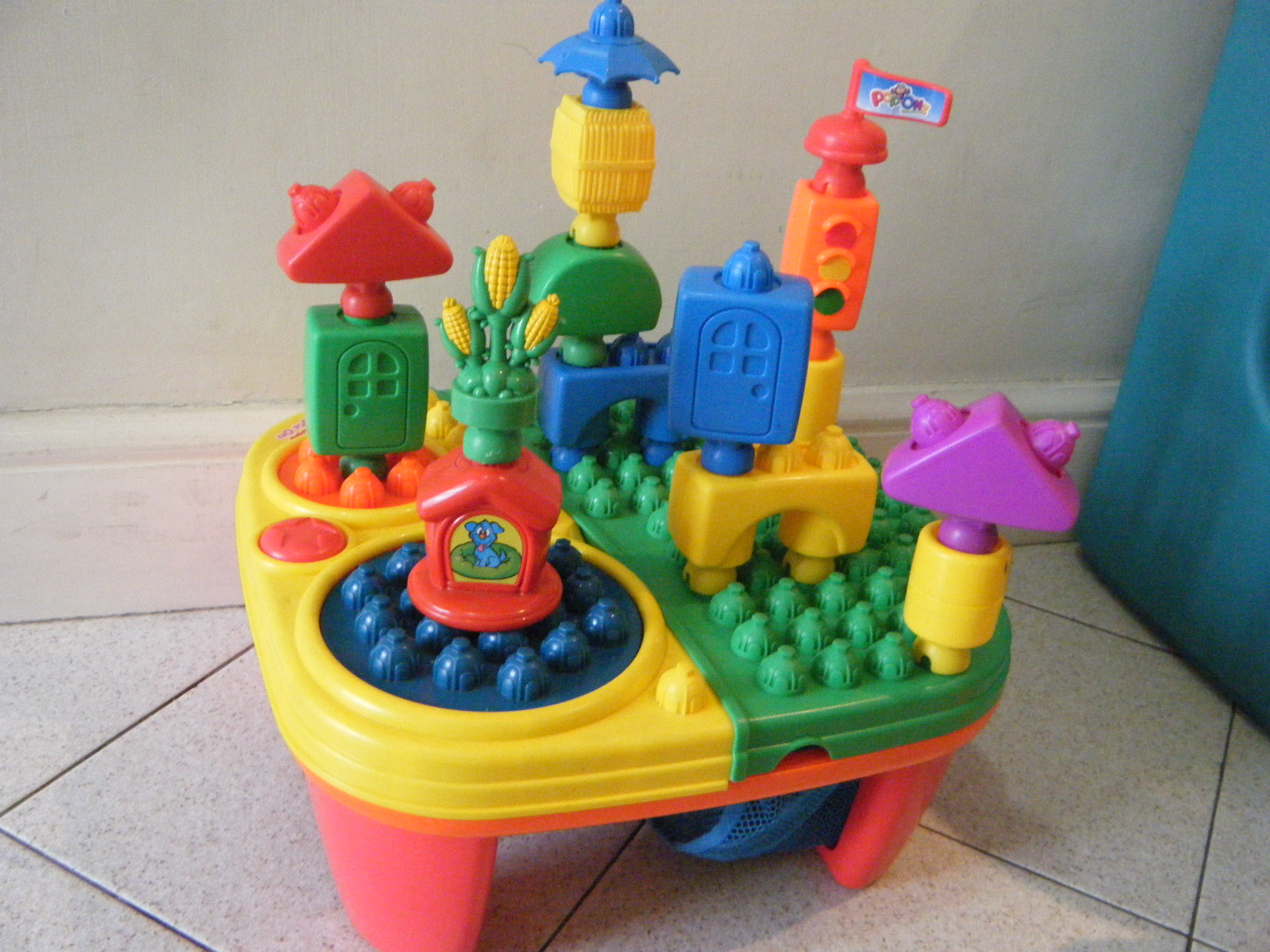 MommysLove4Baby143: Fisher Price Pop-Onz 'n Twirl Building Table 1,299p ...