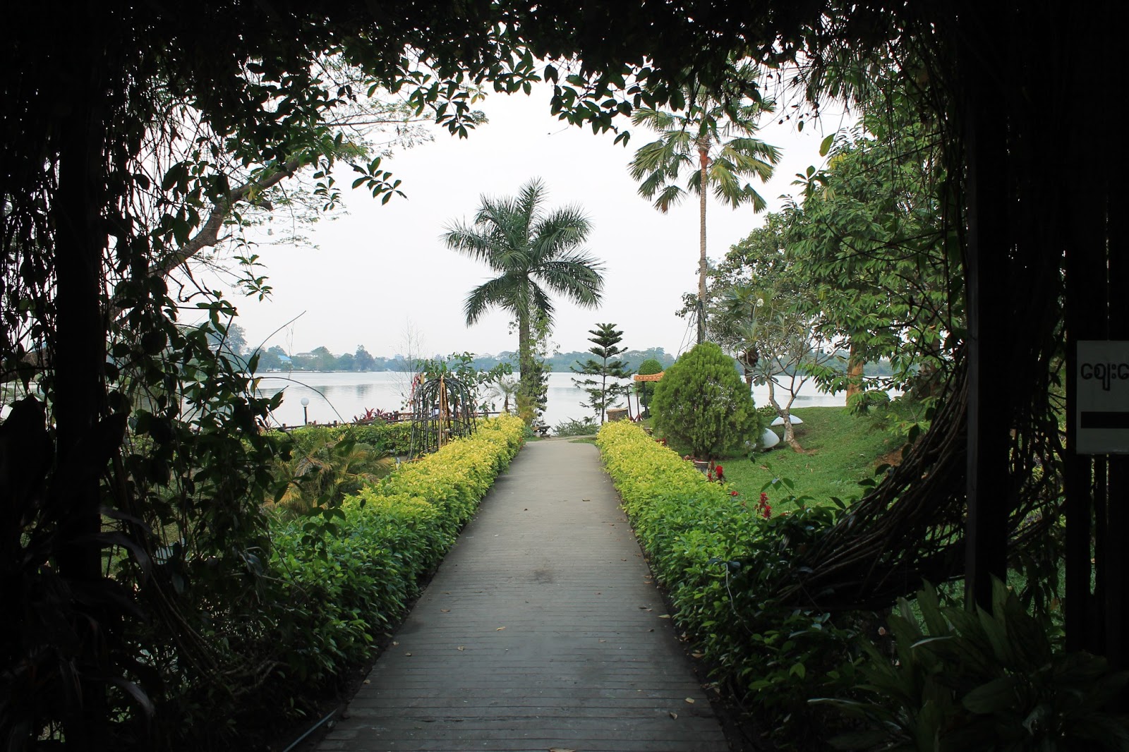 Gora Boy: Kids & Sain lan Soe Pyay (Inya Lake Side Garden) by Goraze