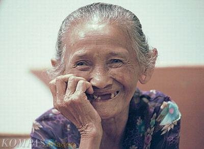 Thank'z God: Nenek neneneeeeekk.....