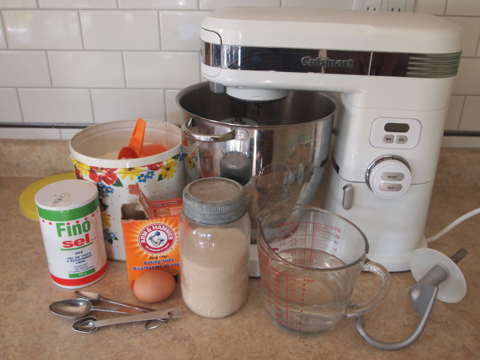 Eve's Little Earthlings: Happy Halloween Skeleton Bread