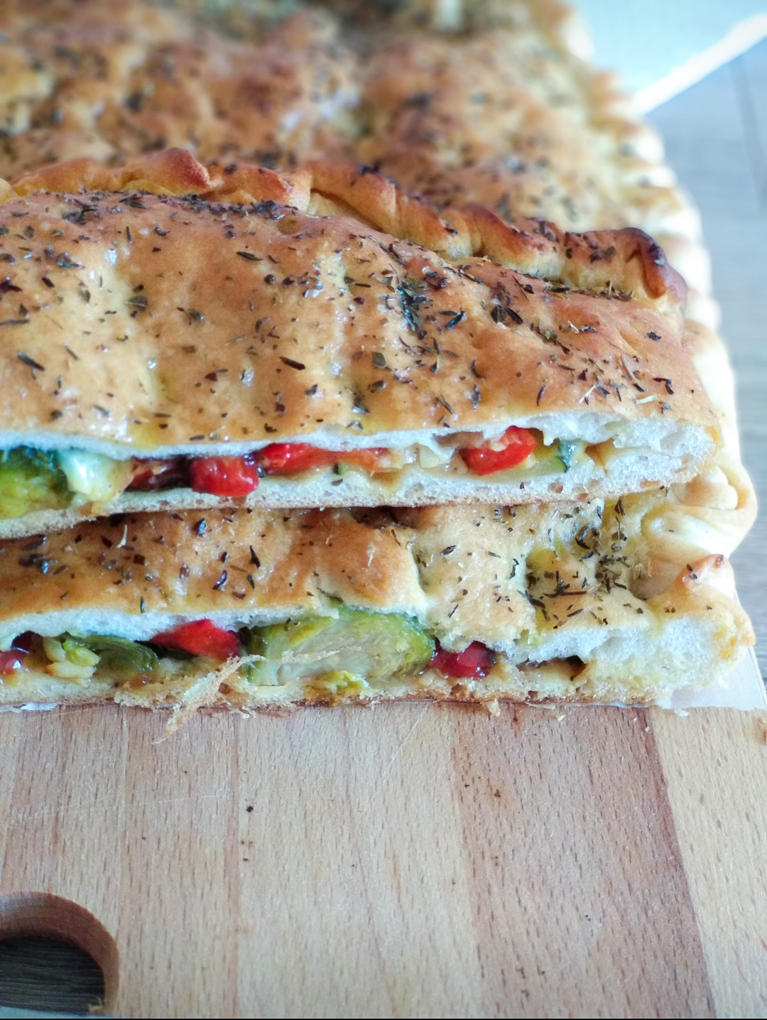 FOCACCIA RELLENA DE VERDURAS Y QUESO