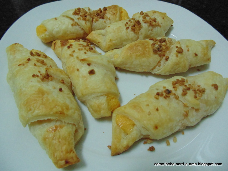 Come, bebe, sorri e ama: Folhados de Doce de Ovos