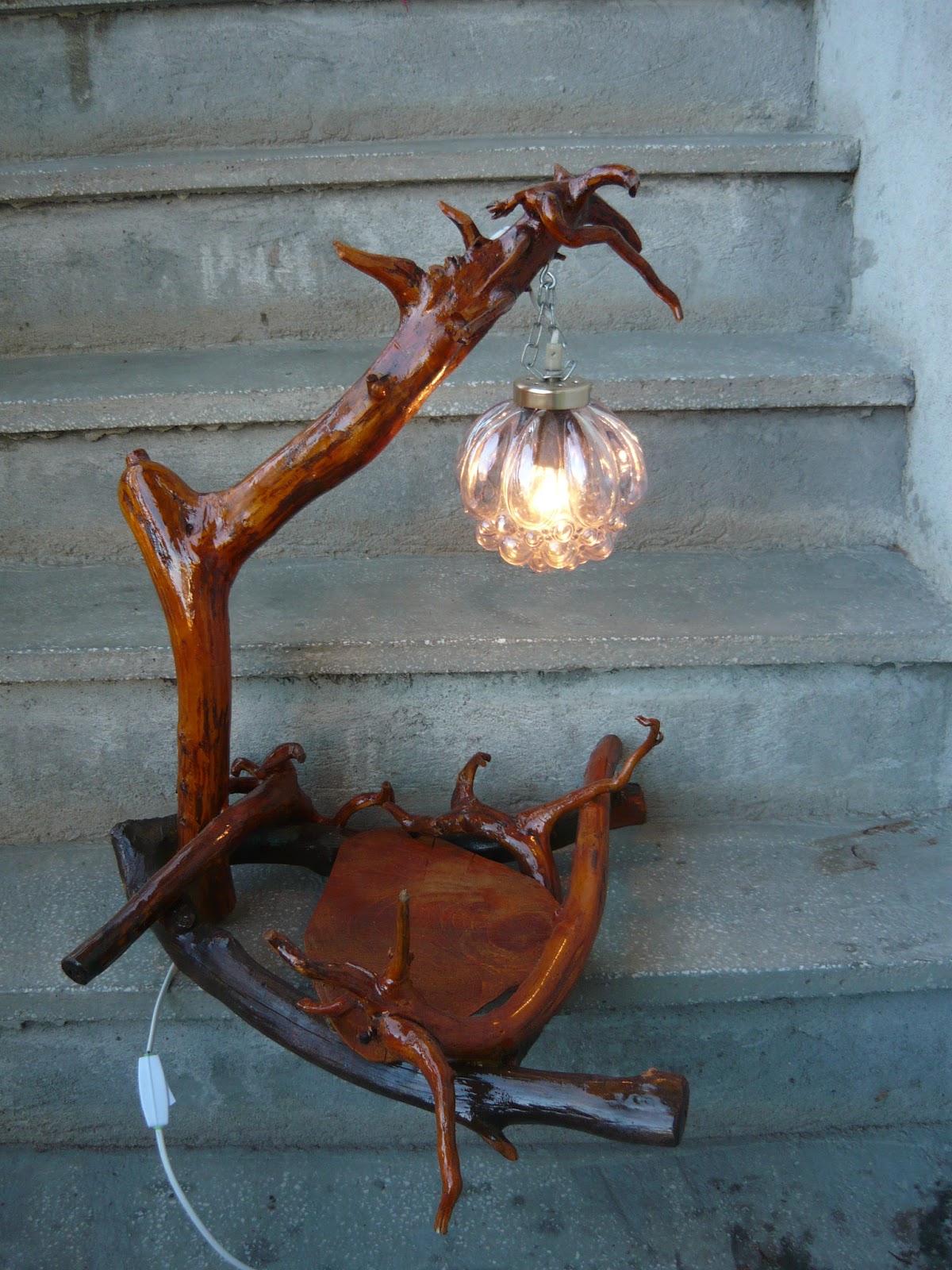 Veioze rustice ianuarie 2013 | Ciudatenii Rustice - Poze mobilier ...