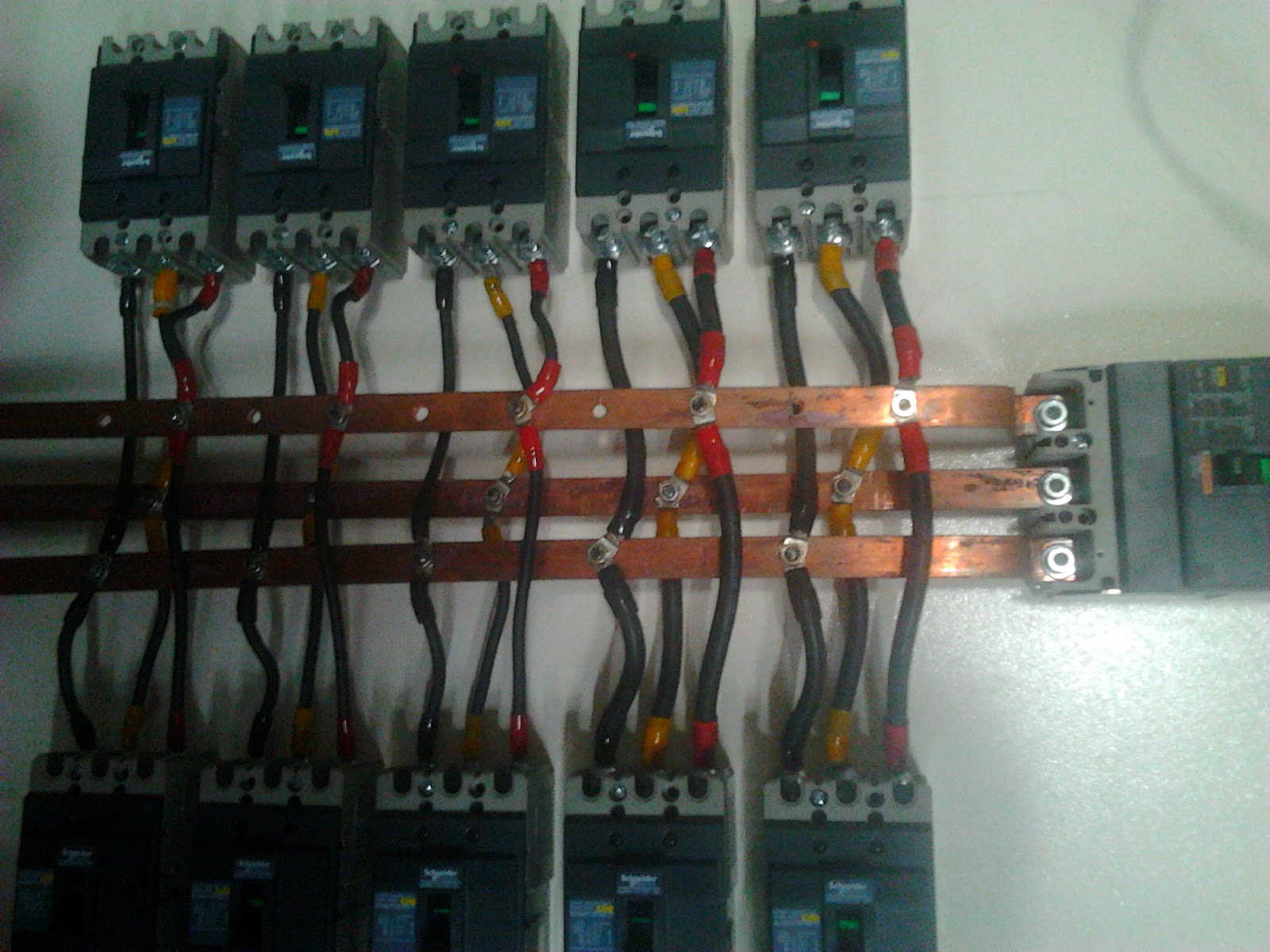 Etnik Sugitama: Panel Listrik Induk - Panel Feeder Utama - Panel ...