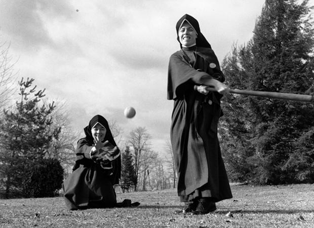 15 Vintage Photos of Nuns Doing Normal Things ~ Vintage Everyday