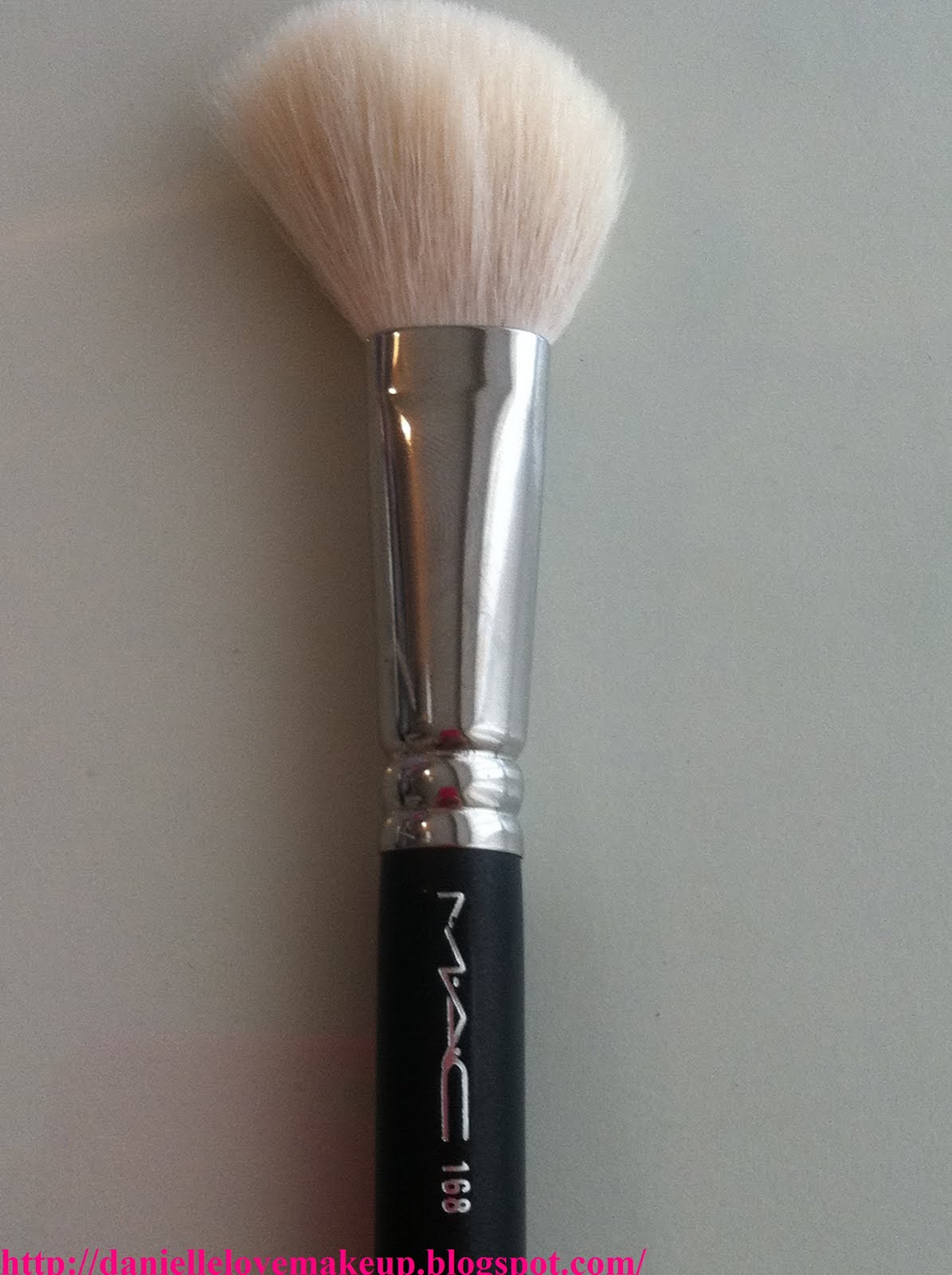 DanielleLoveMakeup: My Top 5 MAC Face Brushes for Beginners.